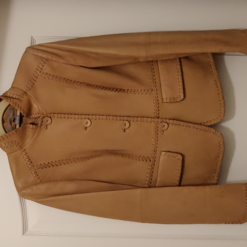Genuine Leather Jacket With Beautiful Details And Fro… - Gem